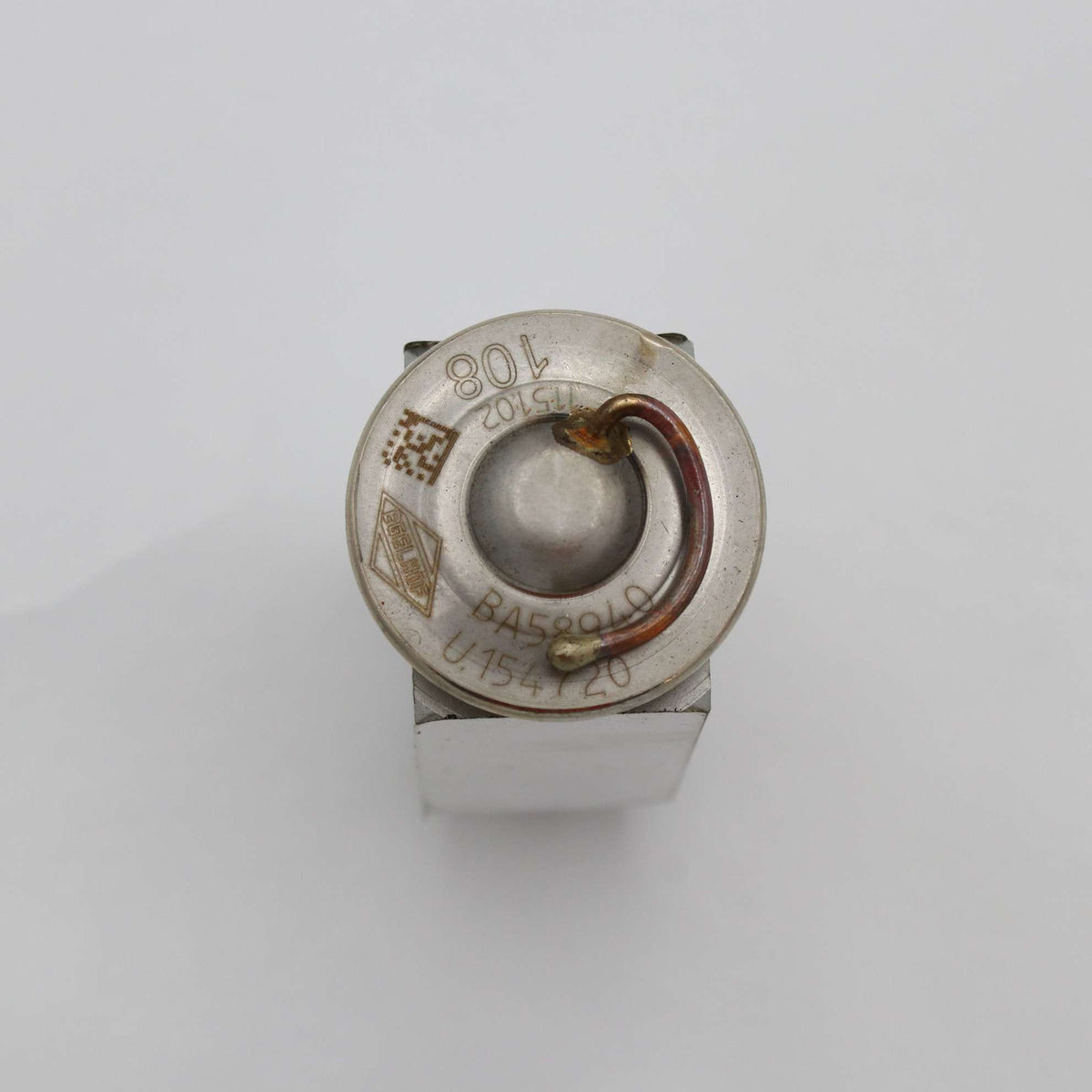 VOLVO ­-­ 20443850 ­-­ EXPANSION VALVE – Iron Wing Parts