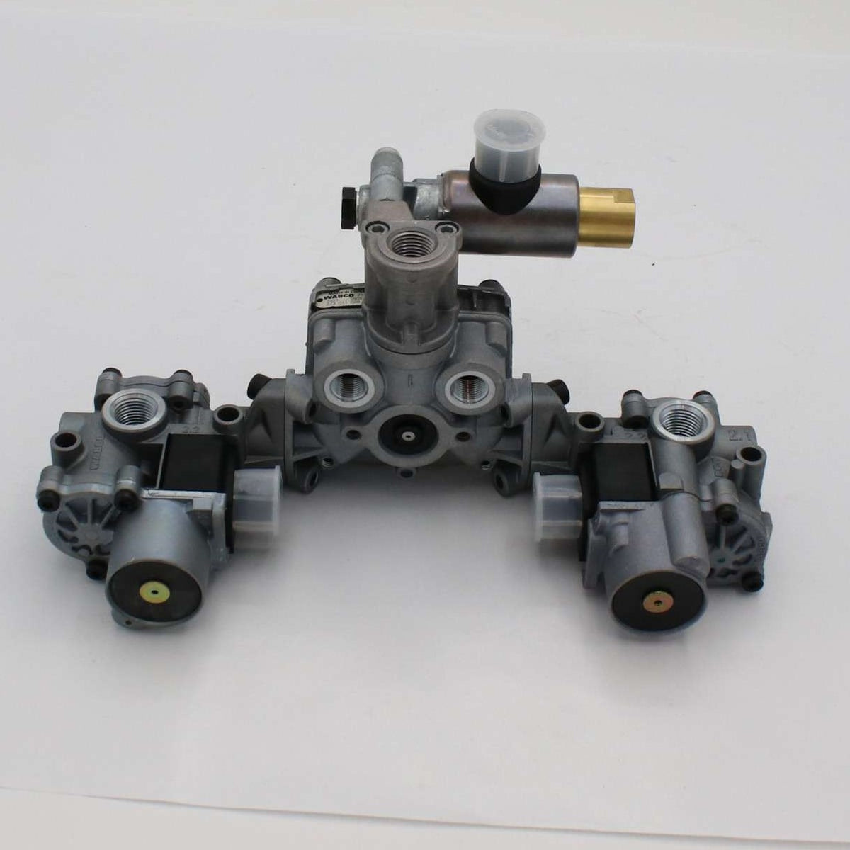 VOLVO ­-­ 20540690 ­-­ RELAY VALVE – Iron Wing Parts