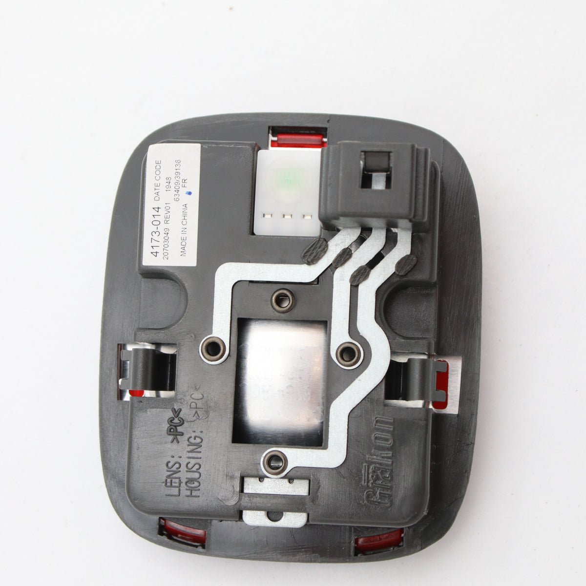 VOLVO ­-­ 20703049 ­-­ INTERIOR LAMP – Iron Wing Parts