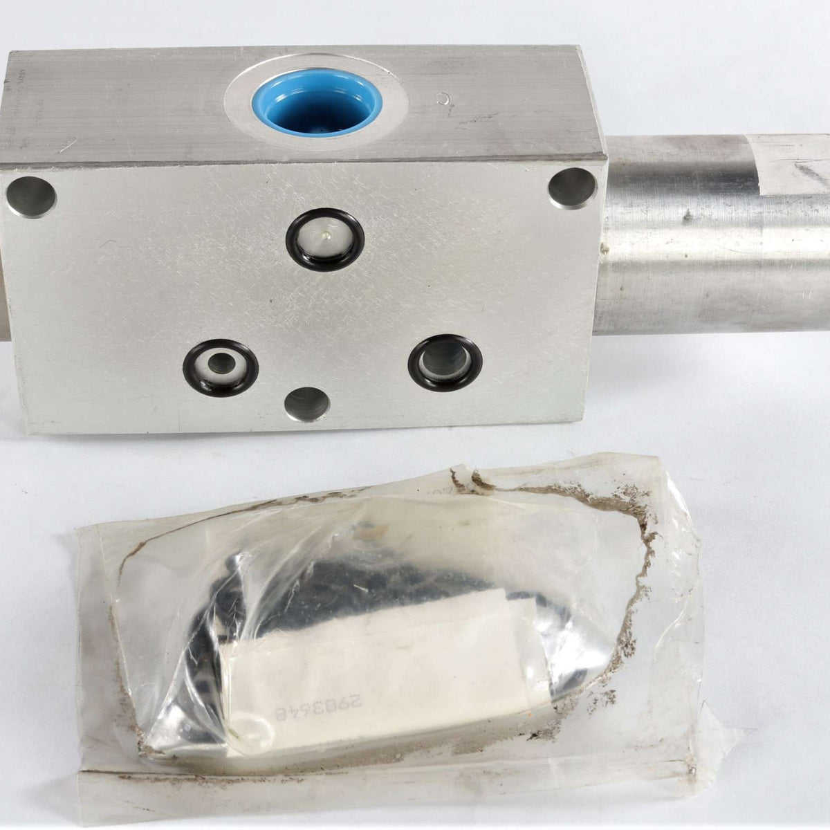 RACINE ­-­ 2983648 ­-­ VALVE – Iron Wing Parts