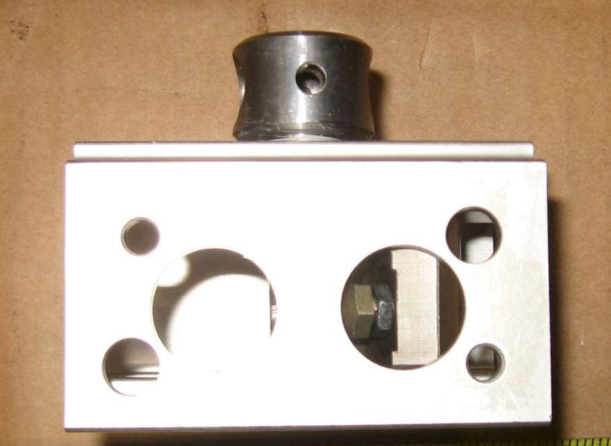 VOAC ­-­ 9120-0895-44 ­-­ HYDRAULIC CONTROL VALVE LEVER KIT – Iron Wing ...