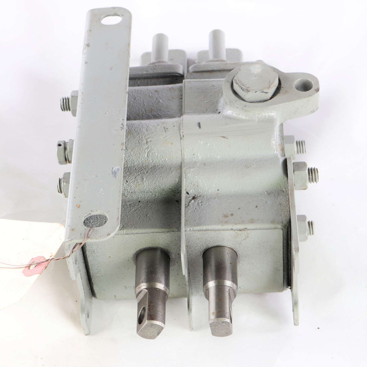 VICKERS ­-­ SP226R7D2 ­-­ VALVE – Iron Wing Parts