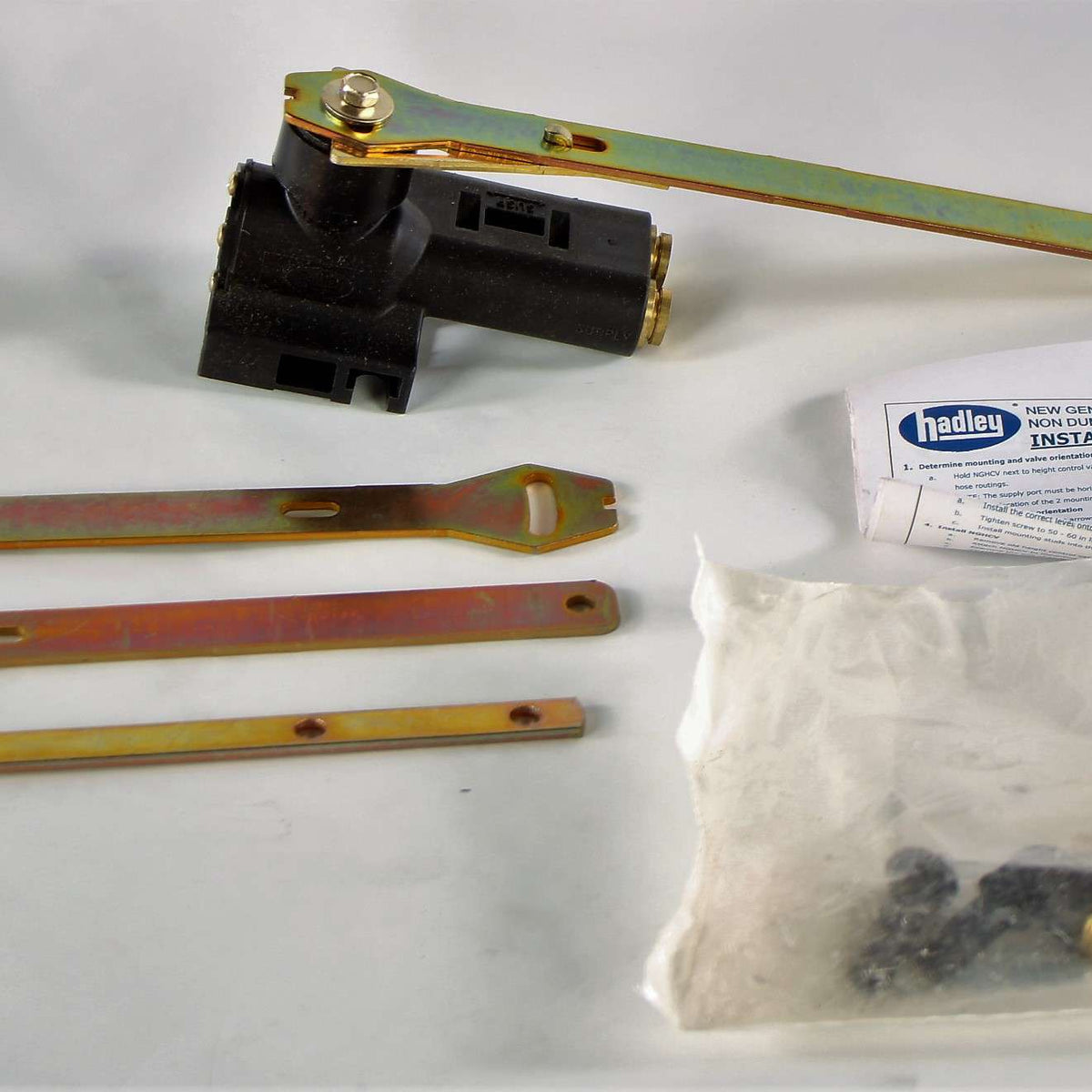 HADLEY ­-­ H01500VN ­-­ LEVELING VALVE KIT – Iron Wing Parts