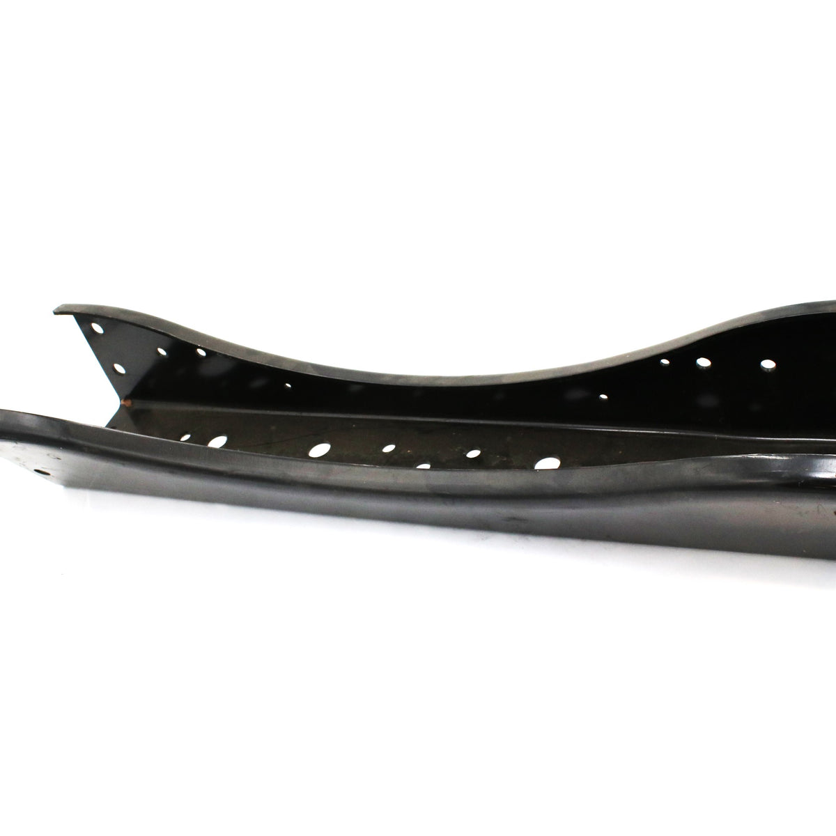 VOLVO ­-­ 21420405 ­-­ FRAME CROSSMEMBER – Iron Wing Parts