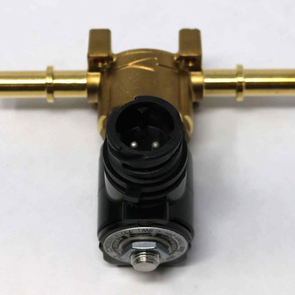 VOLVO PENTA ­-­ 21314741 ­-­ SOLENOID VALVE – Iron Wing Parts
