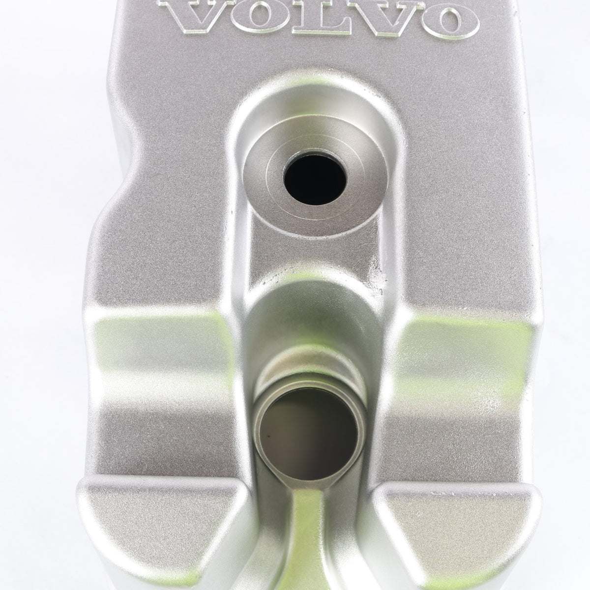VOLVO ­-­ 1543469 ­-­ VALVE COVER – Iron Wing Parts