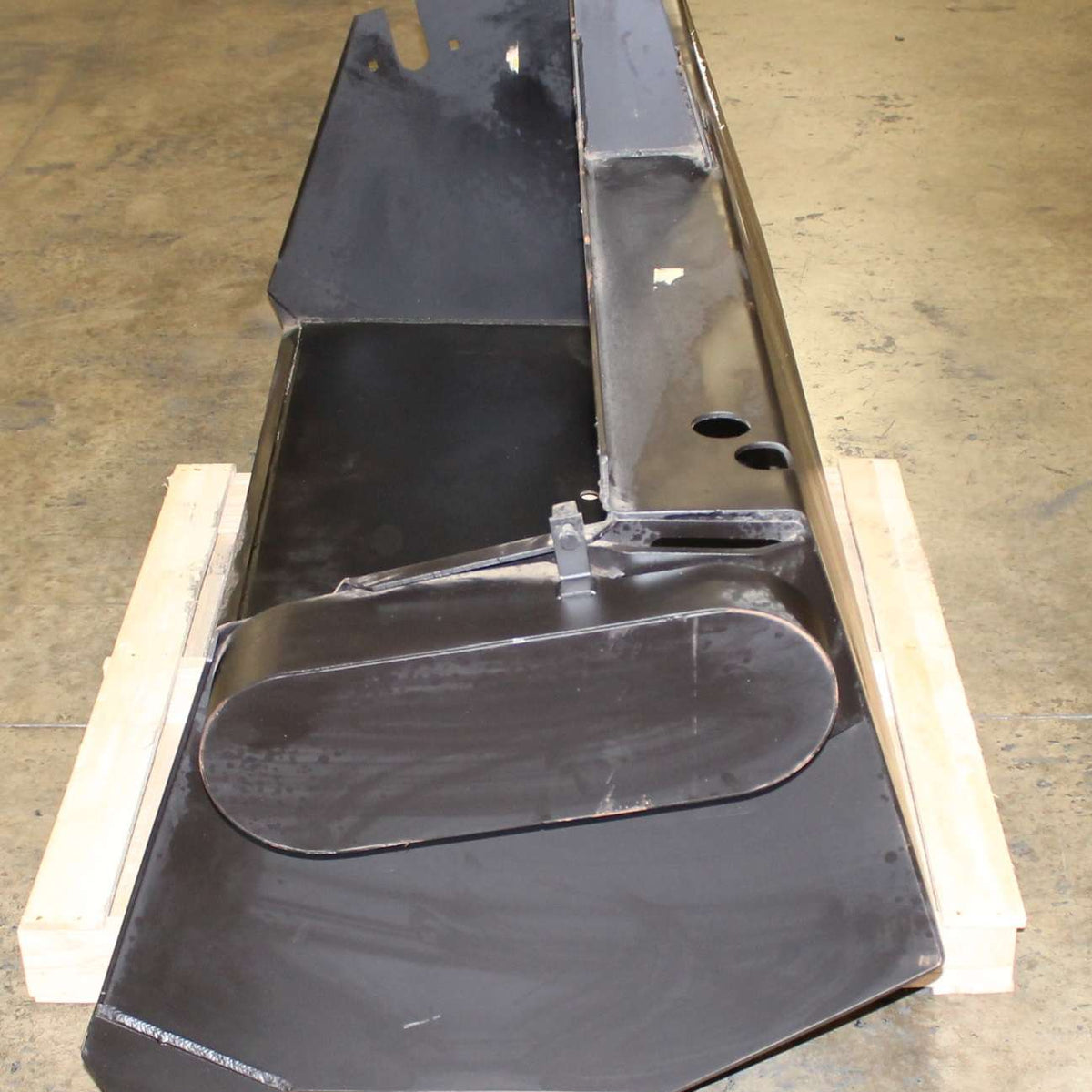 BOBCAT ­-­ 6704868 ­-­ BUCKET – Iron Wing Parts