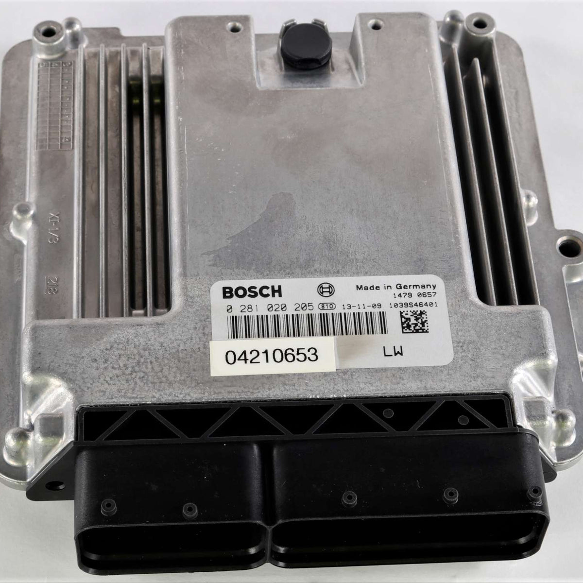 ROBERT BOSCH ­-­ 0-281-020-205 ­-­ ENGINE CONTROL UNIT LW – Iron Wing Parts
