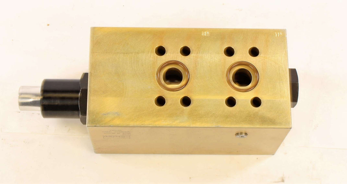 PARKER ­-­ 2811054 ­-­ CONTROL VALVE – Iron Wing Parts