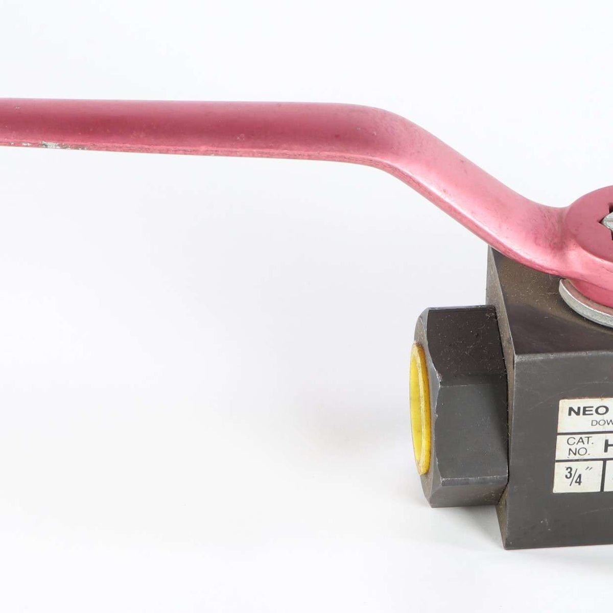 IWS ­-­ HS3400 ­-­ VALVE 3/4IN 4800PSI OIL - NEO VALVES LTD – Iron Wing ...