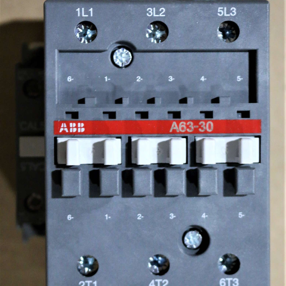 ATLAS COPCO ­-­ 1092075751 ­-­ CONTACTOR 3P + AUX – Iron Wing Parts