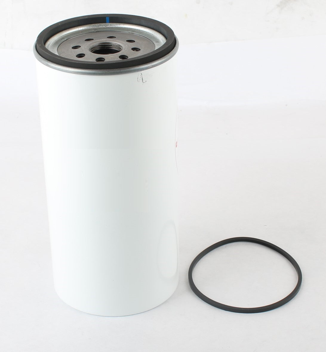 FLEETGUARD ­-­ FS19737 ­-­ FUEL/WATER SEPARATOR FILTER ELEMENT – Iron ...
