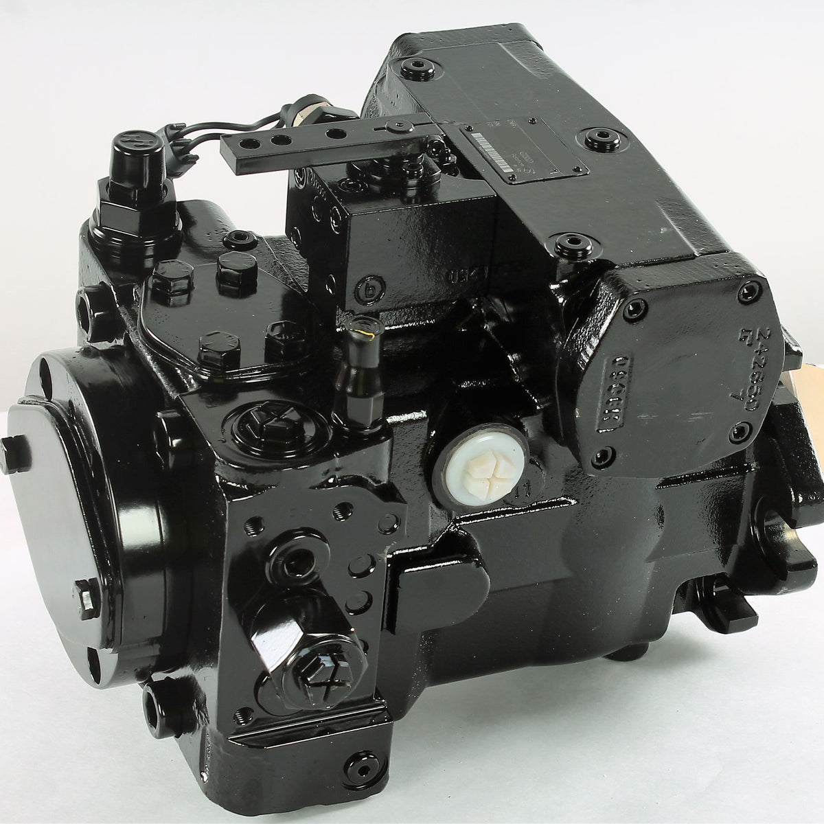 DYNAPAC ­-­ 4700378205 ­-­ HYDRAULIC PUMP AXIAL PISTON – Iron Wing Parts