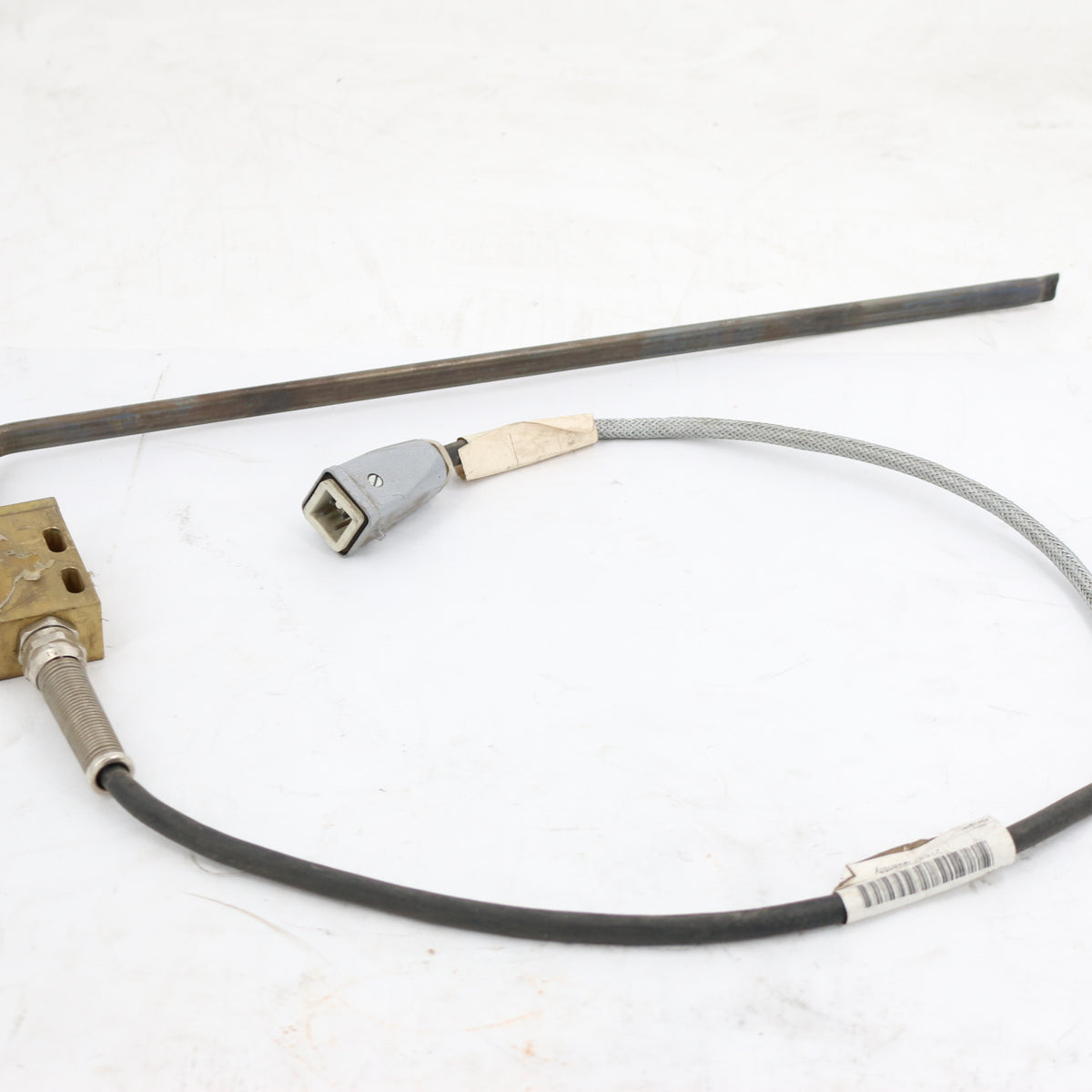 DYNAPAC ­-­ D276321800 ­-­ HEATING ELEMENT – Iron Wing Parts