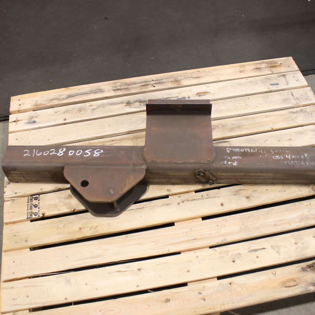 GRADALL ­-­ 2160280058 ­-­ WELD- SUPPORT PROP – Iron Wing Parts