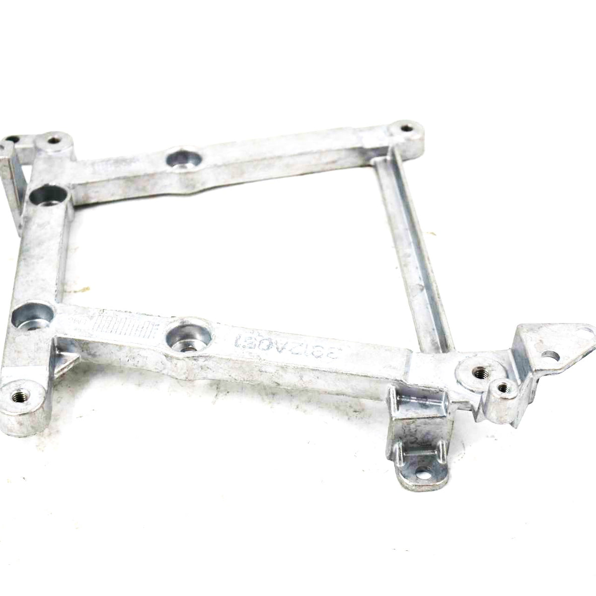 PERKINS ­-­ 3812A051 ­-­ BRACKET – Iron Wing Parts